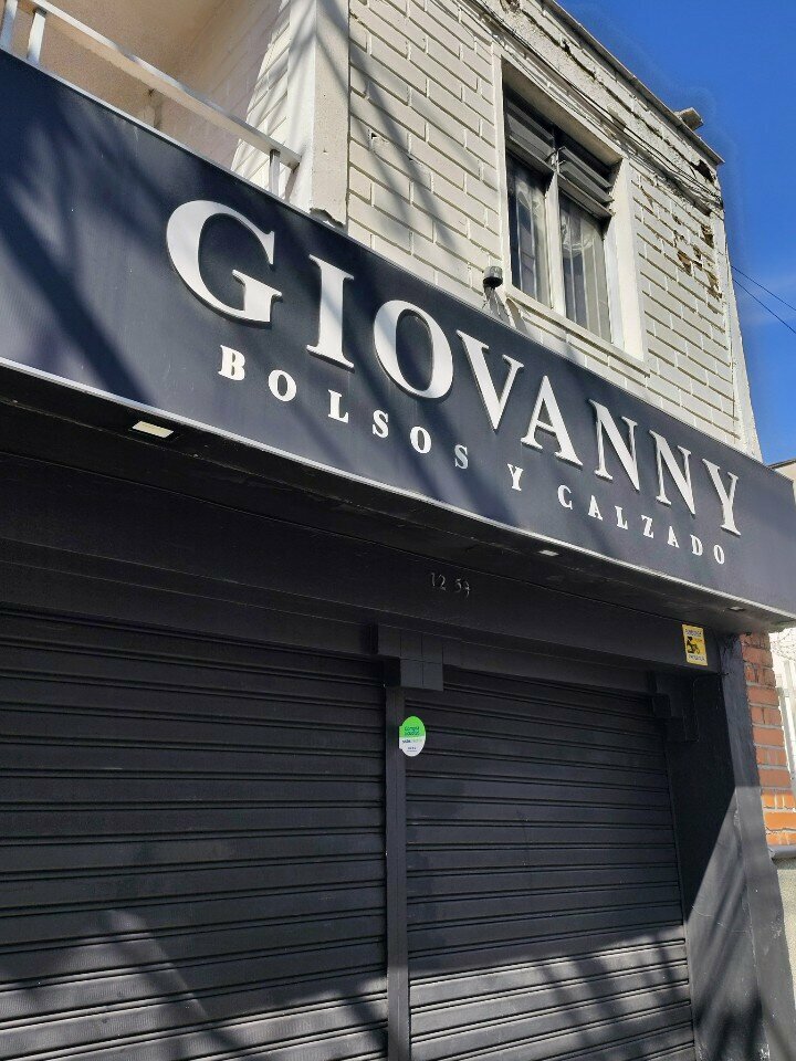 Çanta ve valiz mağazaları Giovanny Bags and Footwear, Medellin, foto