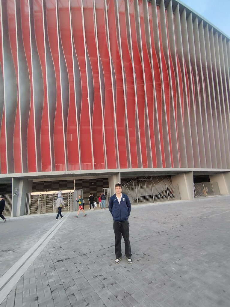 Toplu taşıma durağı Novy Liebiadziny rynak, Minskaya oblastı, foto