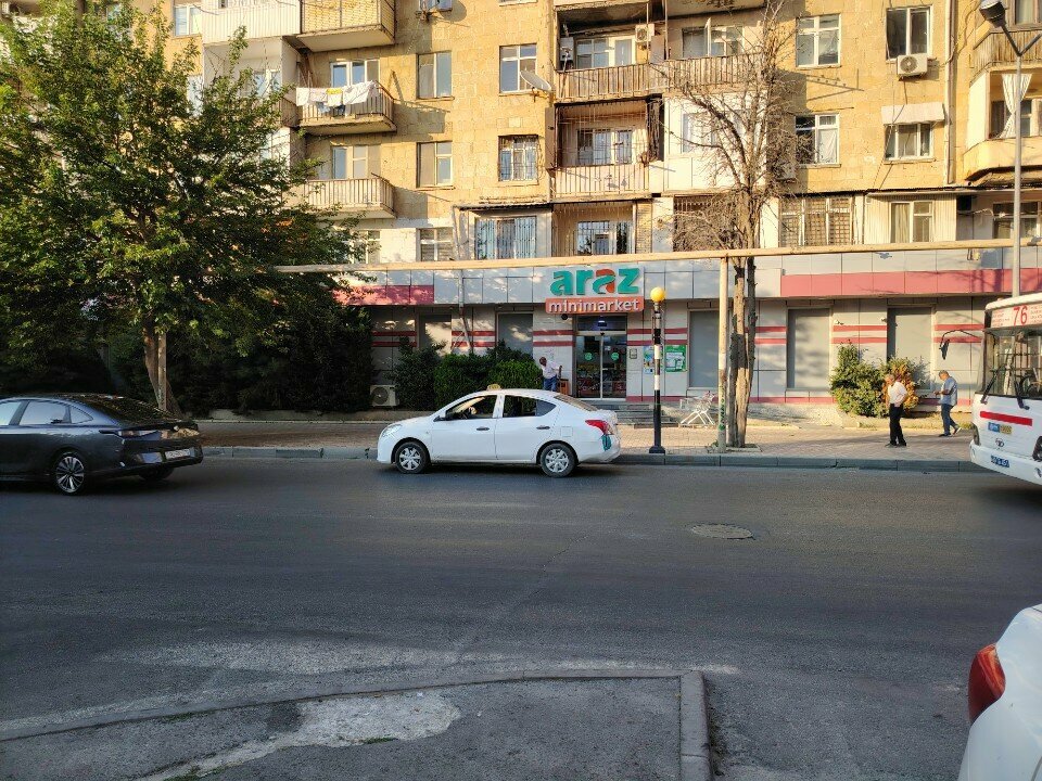 Giyim mağazası Men's And Women's Shoe Store, Bakü, foto
