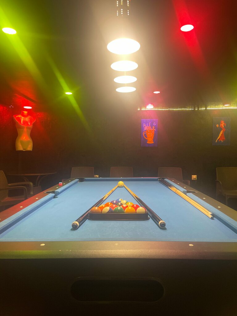 Bilardo salonları Znq777, Batum, foto