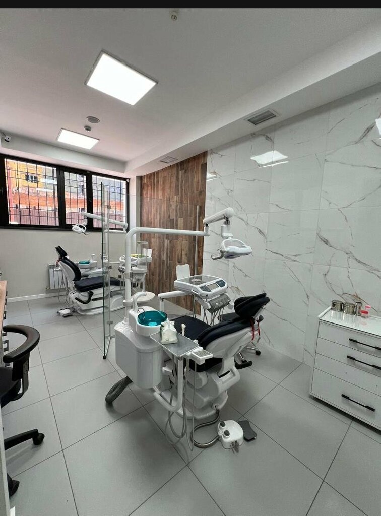 Özel ağız ve diş sağlığı klinikleri ve muayenehaneleri Bystom, Bişkek, foto