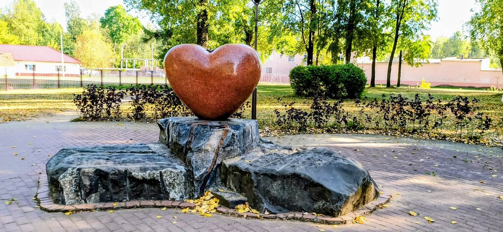 Kültür ve eğlence parkları skvier Siamiejnaga dabrabytu, Zhodzina, foto