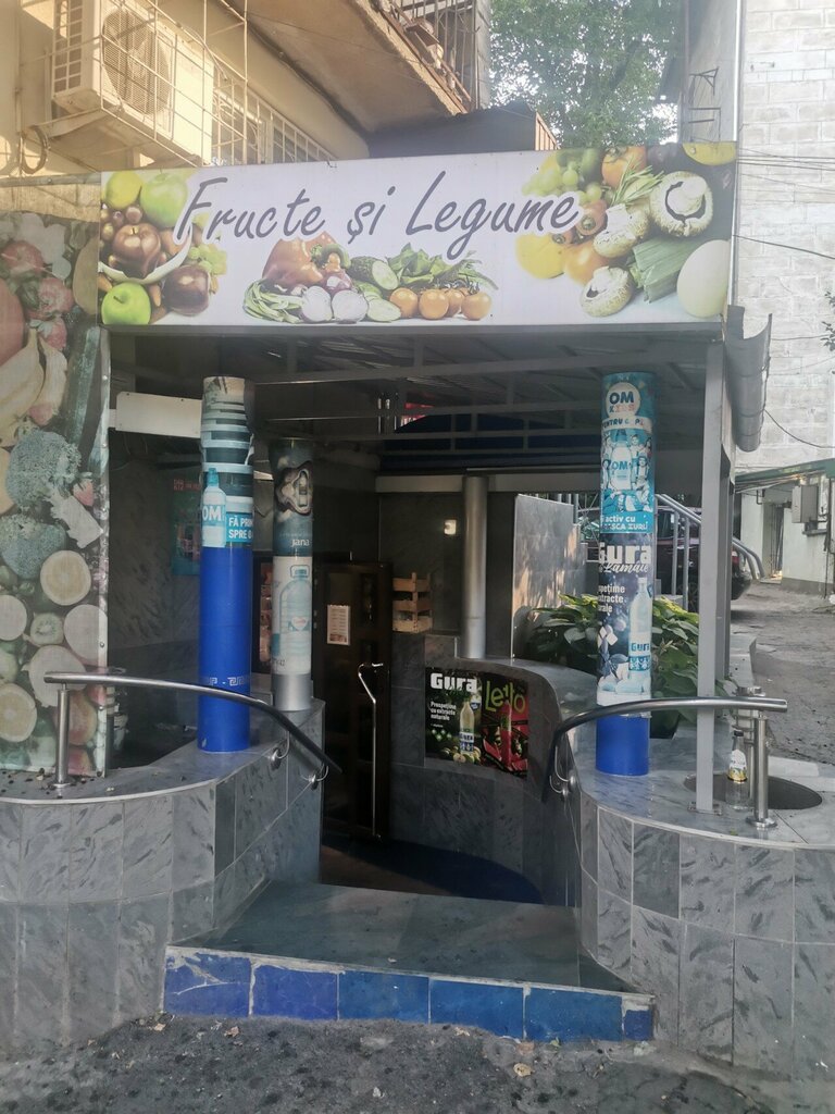 Manavlar Fructe si Legume, Kişinev, foto