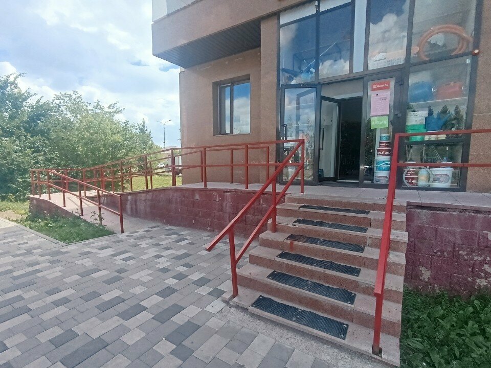 Kiralama noktası Instrument, Astana, foto