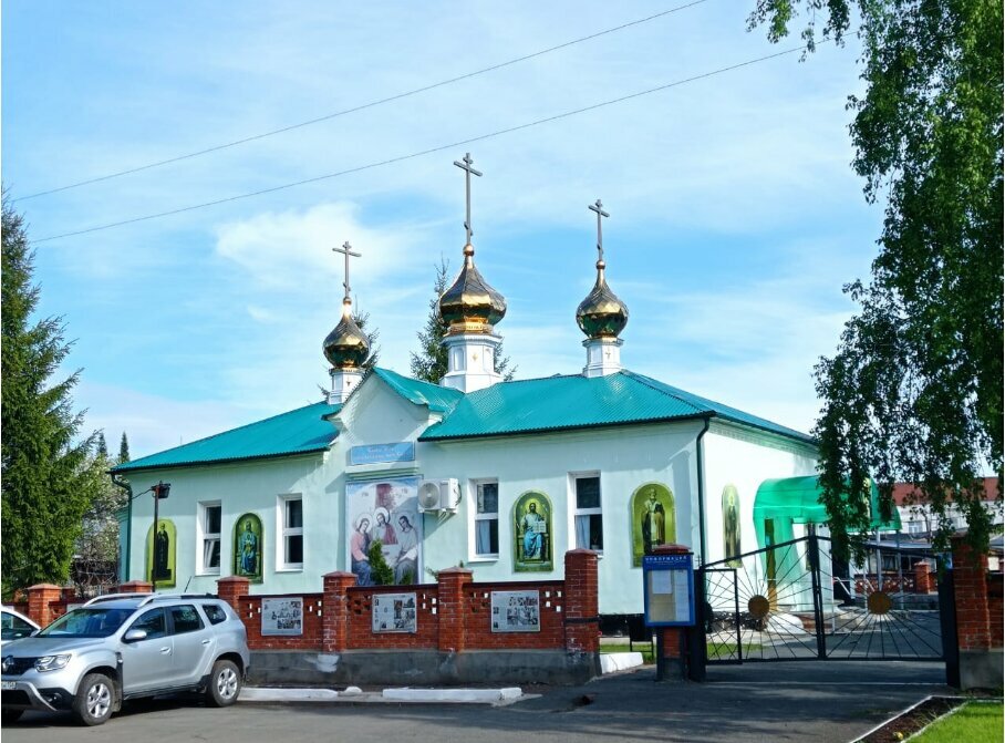 Ortodoks kiliseleri Pravoslavnyj prihod hrama Svyatitelya Nikolaya Chudotvorca, Orenburgskaya oblastı, foto