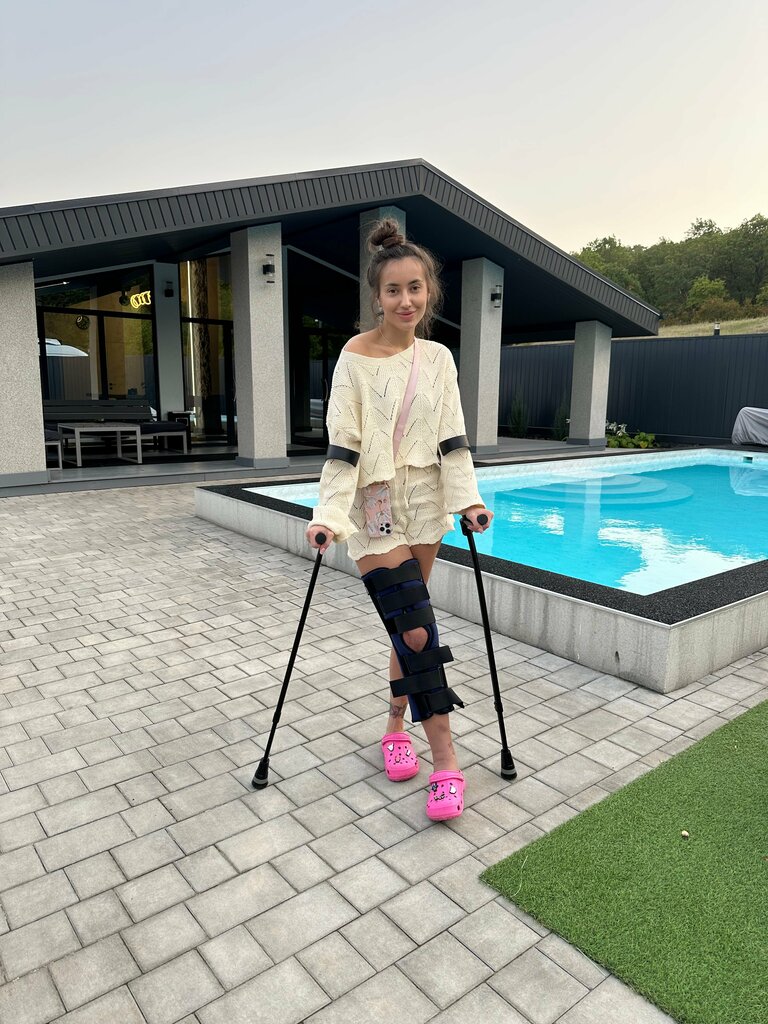 Engellilere yönelik ekipmanlar ve rehabilitasyon ürünleri Магазин стильных костылей Zimina, Krasnoyarski krayı, foto