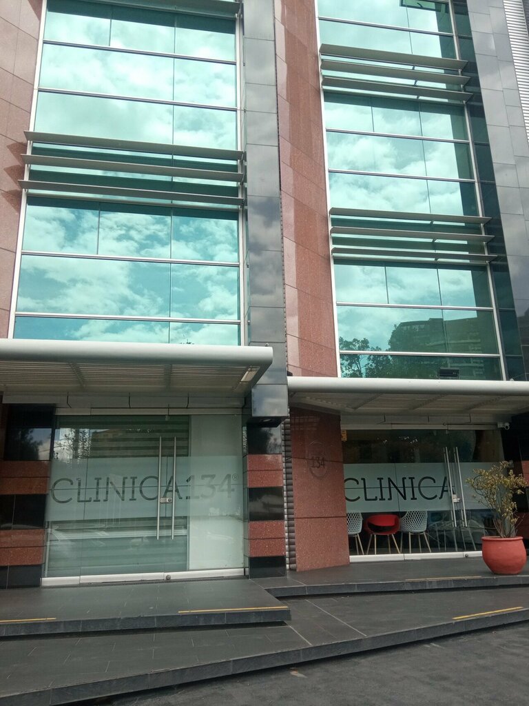 Tıp merkezleri ve klinikler Clínica 134, Bogota, foto