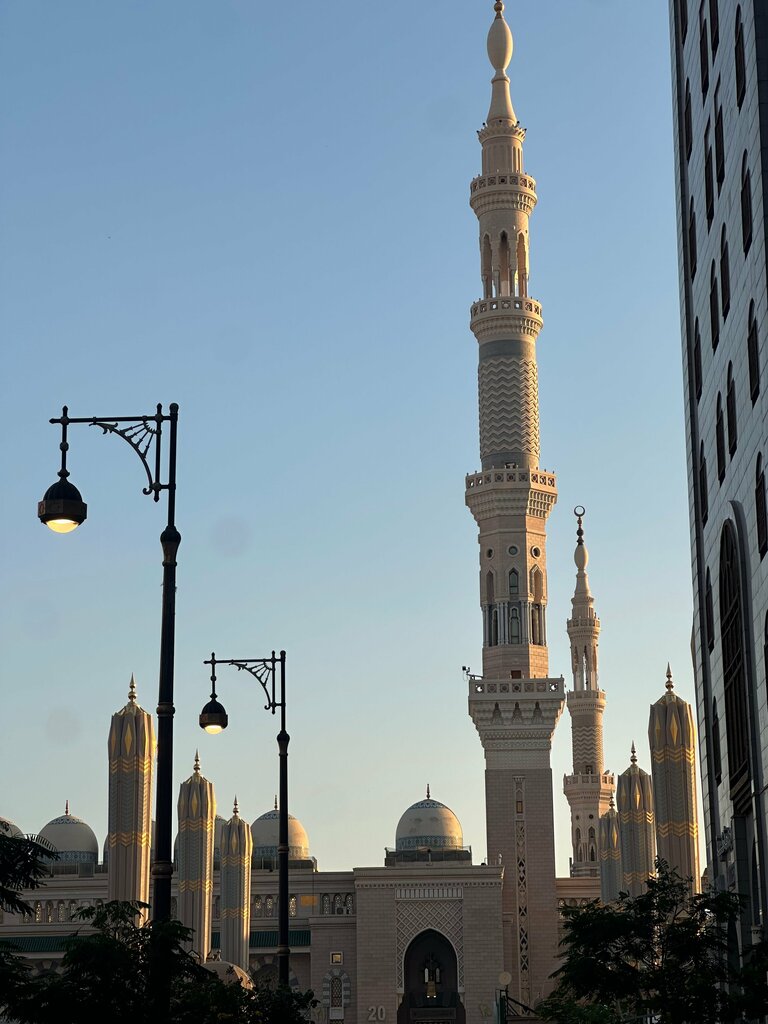 Giyim mağazası Магазин Платки из Аравии Sharqiaa, Grozni, foto