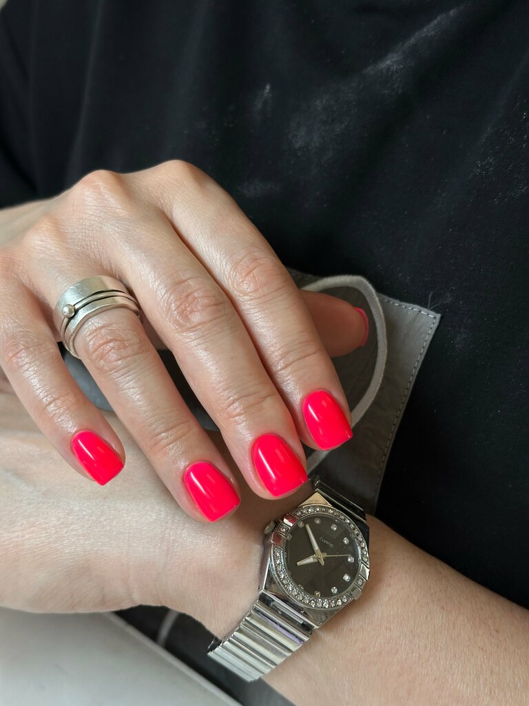 Güzellik salonu Salon krasoty Afina, Penza, foto