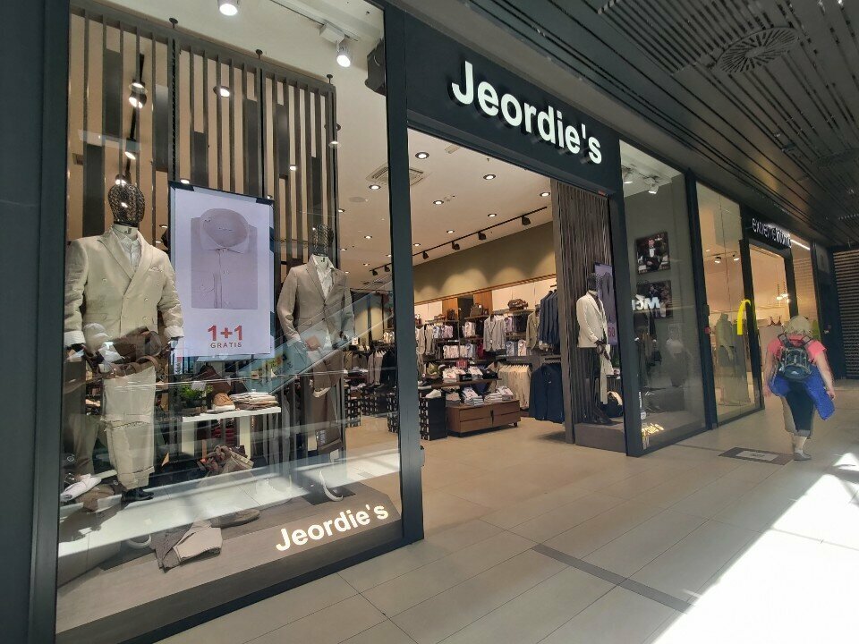 Giyim mağazası Jeordie's, Belgrad, foto