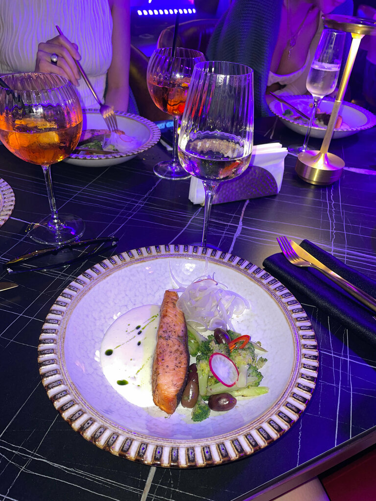 Karaoke kulüpleri The Room, Dubai, foto