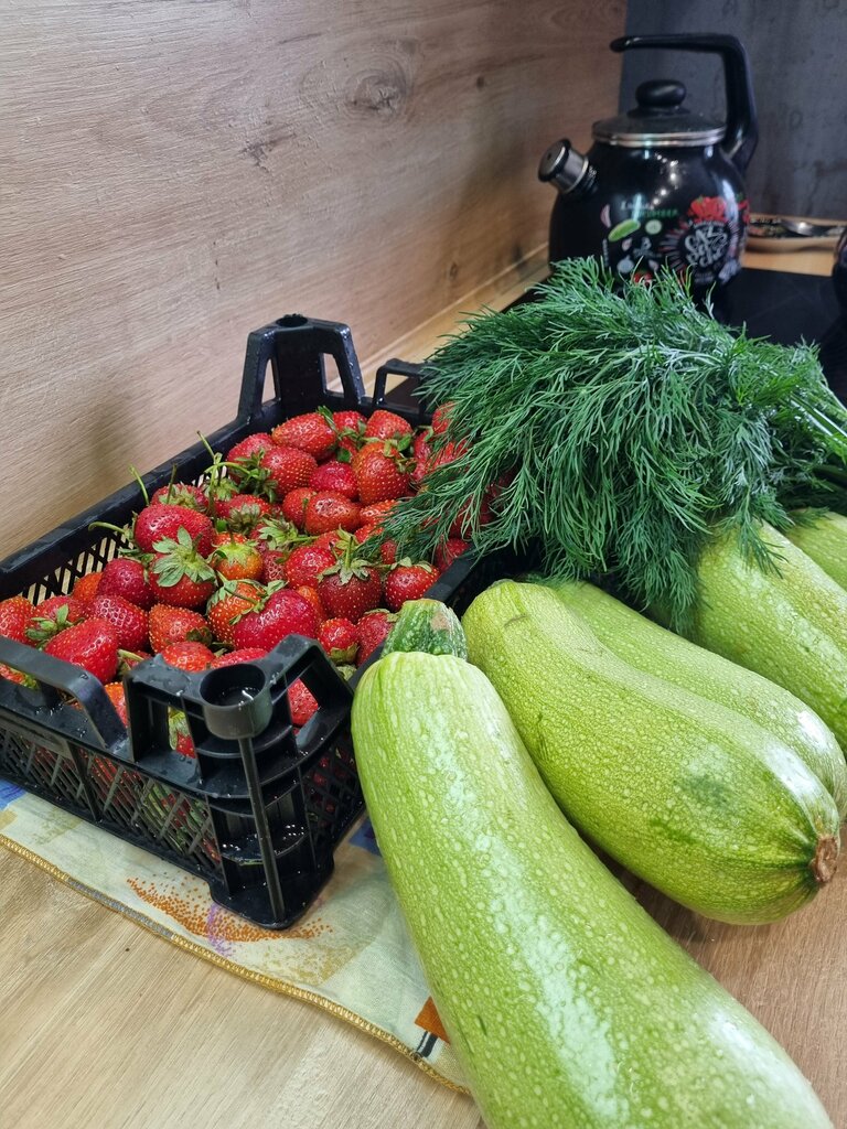 Toptan sebze ve meyve satışı Optovy Sklad, Murmansk, foto