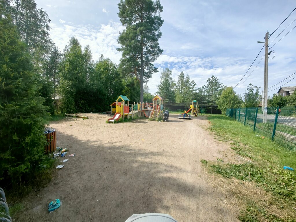 Oyun alanı Playground, Saint‑Petersburg ve Leningradskaya oblastı, foto