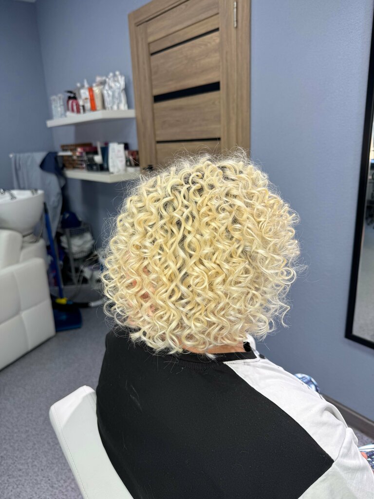 Güzellik salonu Парикмахер-колорист Светлана Ш. Б., Volosovo, foto