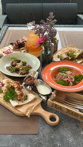 Да, Хинкали (No:26, territoriya Sanatoriy Sosnovaya Gorka, Chebarkul), restoran  Çebarkul'den