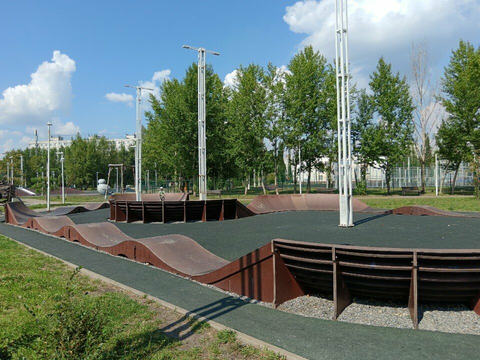 Kaykay parkı Xsa Ramps, Ufa, foto