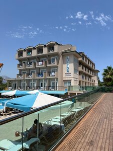 Belvu Resort (Antalya, Kemer, Merkez Mah., Deniz Cad., 7), otel  Kemer'den