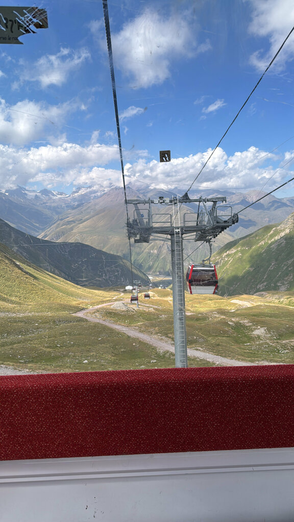Hızlı ulaşım istasyonu Kobi 2970m, , foto