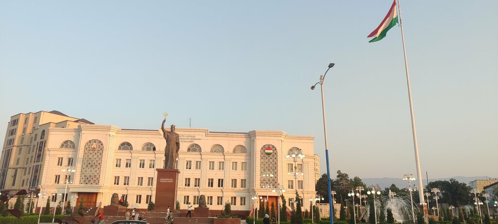 Turistik yerler Государственный флаг Республики Таджикистан, Pencikent, foto