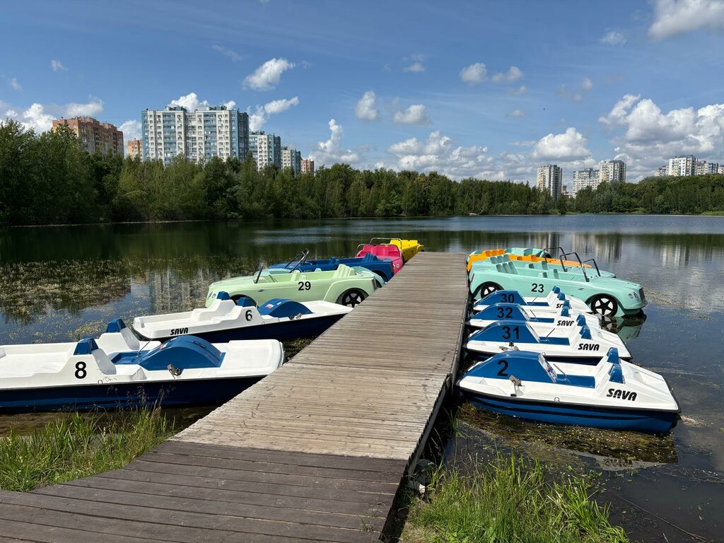 Kiralama noktası Прокат катамаранов, Nijni Novgorod, foto