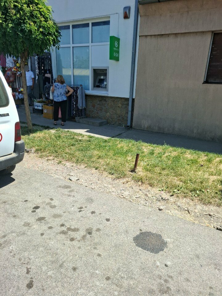 ATM'ler OTP Banka, Güney Backa İlçesi, foto