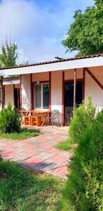 Otdyh u Igorya (Лесная улица No:26, село Нижнезаморское), otel  Kırım Cumhuriyeti'nden