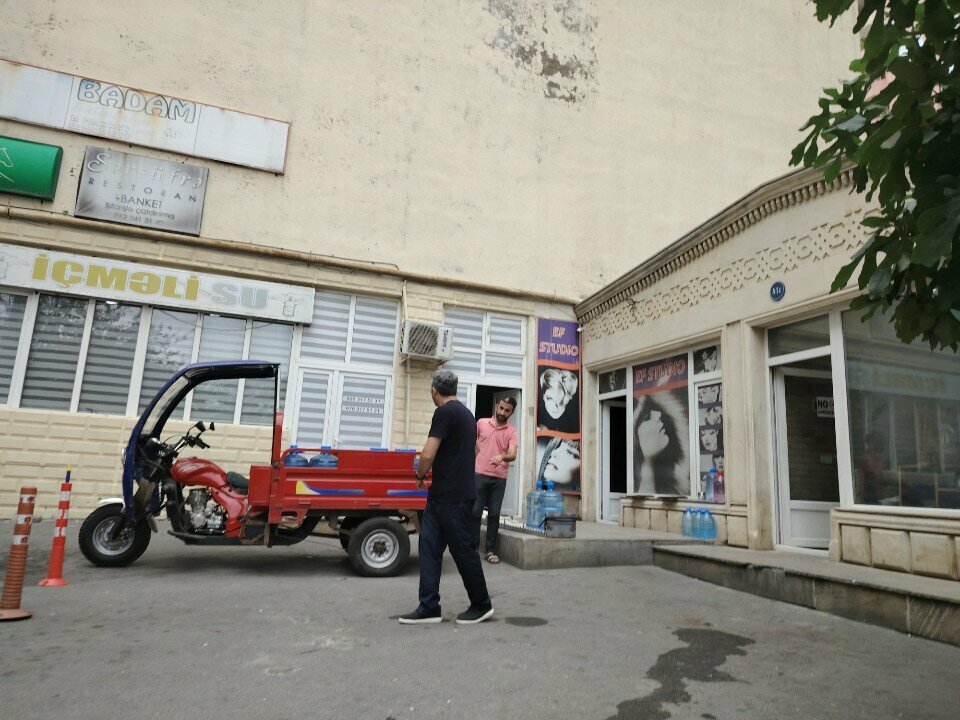 Güzellik salonu EF Studio, Bakü, foto