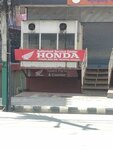 Honda authorized service center (Kathmandu, Ward 32), motosiklet tamiri  Katmandu'dan