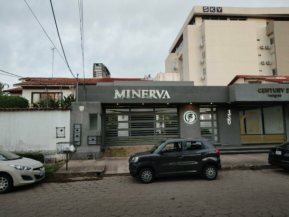 Eğitim merkezleri Minerva Consultores Académicos S. R. L., Santa‑Krus, foto