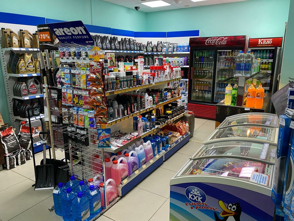 Benzin istasyonu Движение, Kirovskaya oblastı, foto