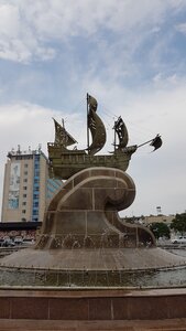 Karavella Kolumba Santa-Mariya (Mańǵystaý oblysy, Aktau, Astana Square), park, sokak heykeli  Aktav'dan