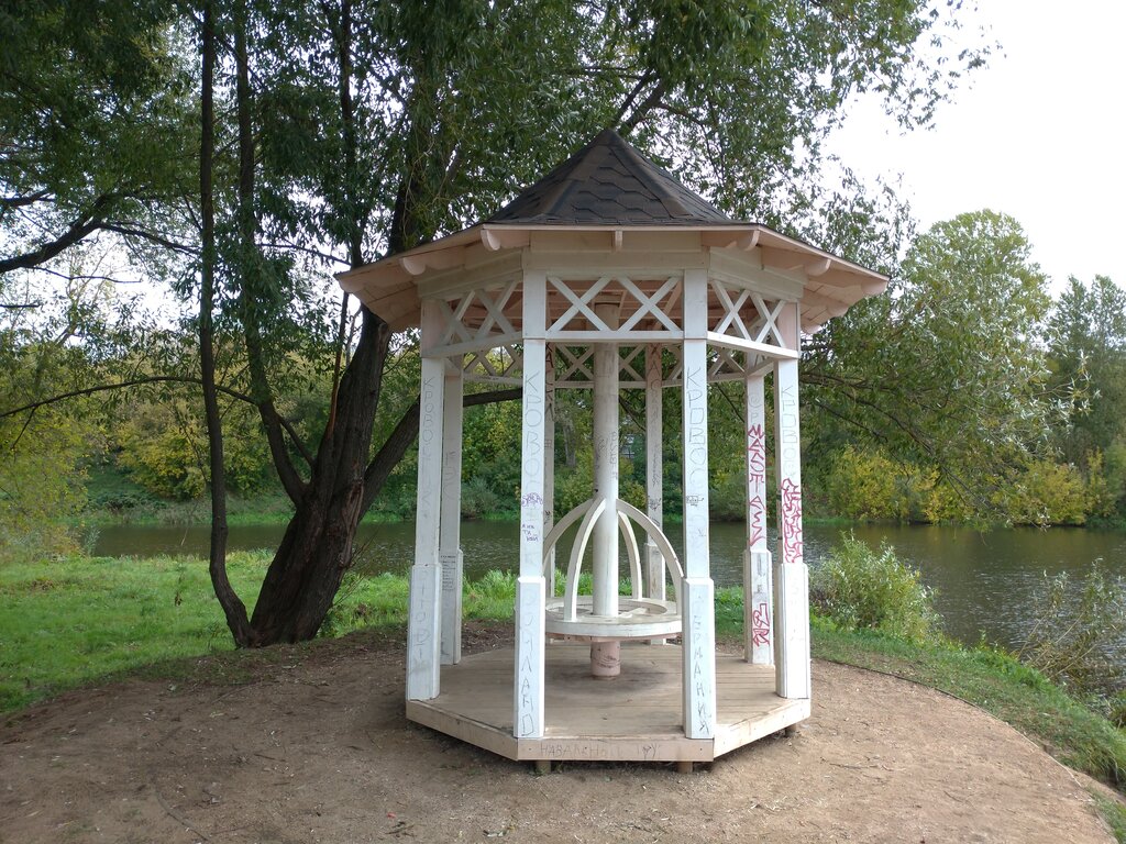 Tatil altyapısı Gazebo carousel, Tver, foto