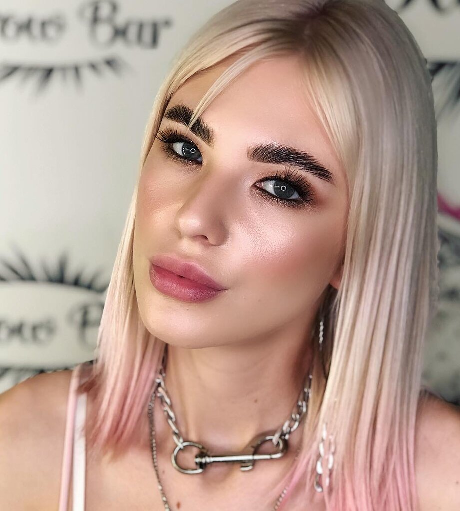 Kaş ve kirpik salonu Brow Bar, Novosibirsk, foto