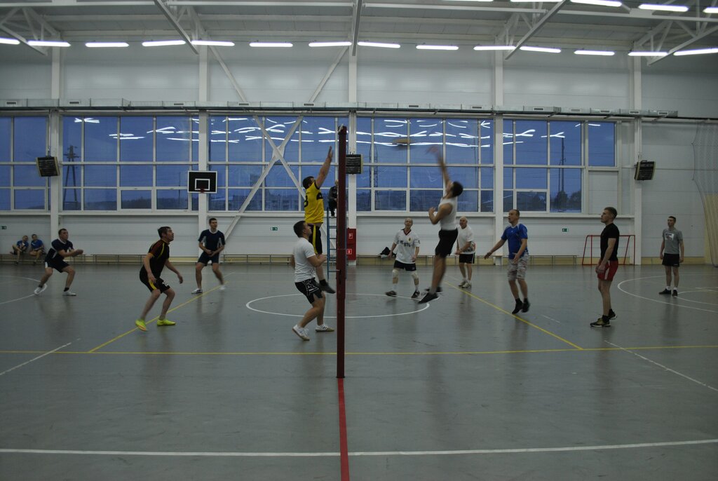 Çok amaçlı spor tesisleri Физкультурно-оздоровительный комплекс, Kirovskaya oblastı, foto