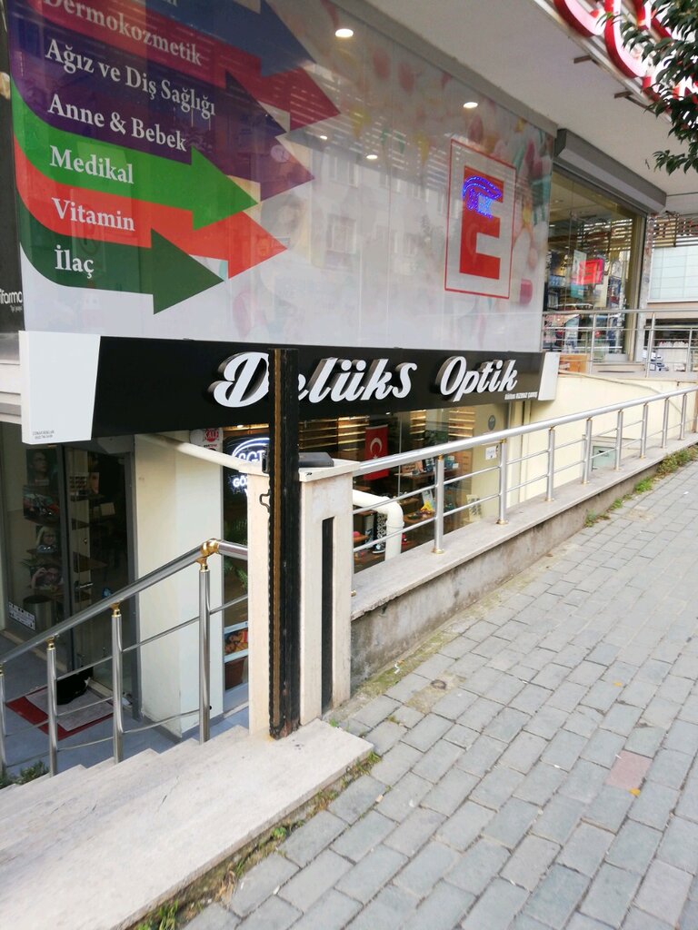 Optik Delüks Optik, İstanbul, foto