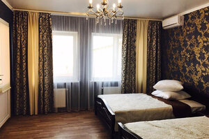 Vremena Goda (Лазурная улица No:15, посёлок городского типа Новофёдоровка), otel  Kırım Cumhuriyeti'nden