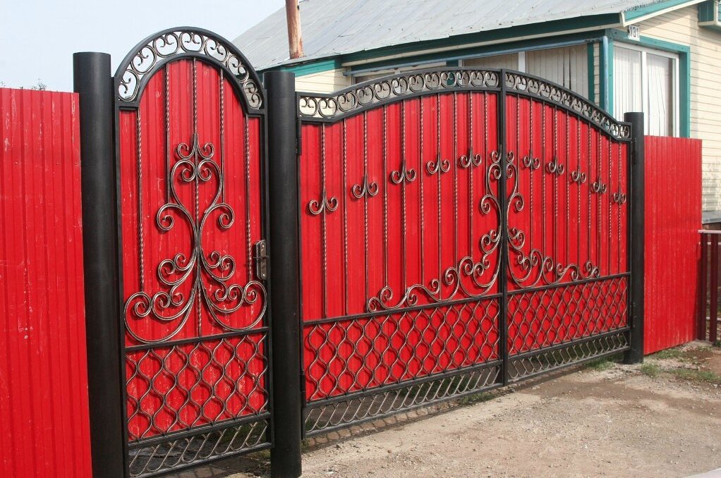 Metal konstrüksiyon firmaları Metall Dekor, Tiumen, foto