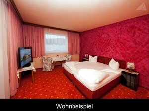 Veldener Traumschiff - Ehem. Sporthotel Berger (Seecorso No:40, Velden am Wörther See), otel  Karintiya'dan