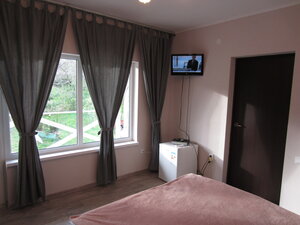 Predgorye Krasnoy Polyani Guest House (Partizanskaya ulitsa No:8А), otel  Soçi'den
