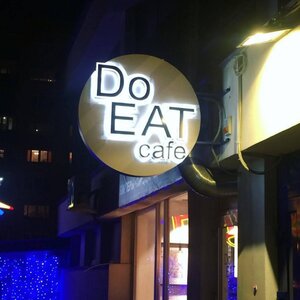 DoEat_Cafe (Maladziožnaja vulica No:92А, Navapolask), kafe  Navapolatsk'tan