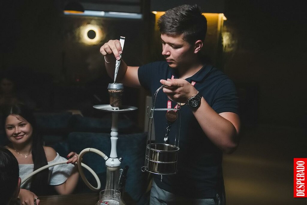 Nargile kafeler Lounge bar Na Kurilah, Tomsk, foto