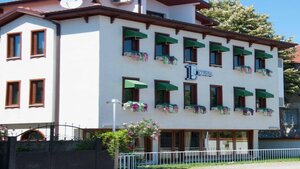 1inci Konak (Sakarya, Adapazarı, Yenidoğan Mah., Harmanlık Sok., 63), otel  Adapazarı'ndan