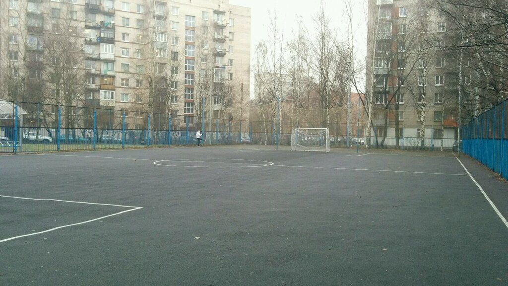 Spor alanı Футбольная площадка, Saint‑Petersburg, foto