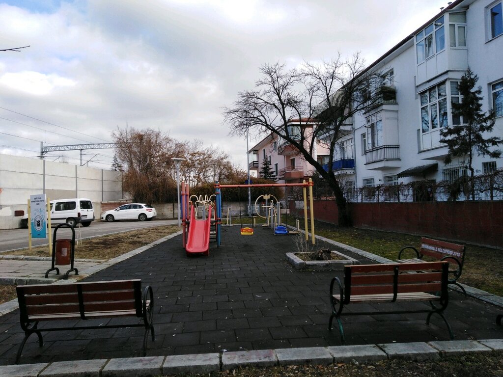 Parklar ve ormanlar Şehit Polis Mehmet Bora Tayfur Parkı, Ankara, foto