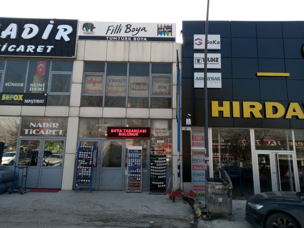 Boya ve cila malzemeleri üretim ve satış yerleri Tümtürk Boya, Ankara, foto