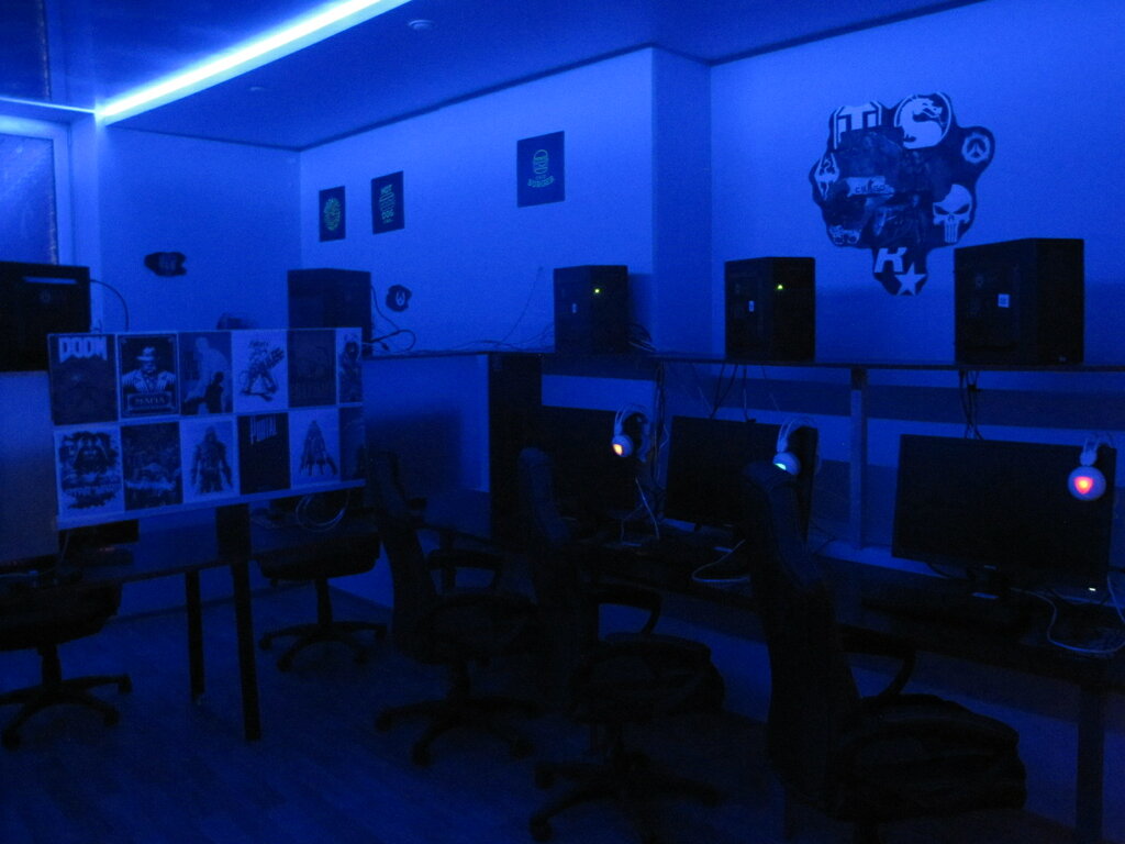 i̇nternet kafeler Cybersports arena ReSTART, Volgograd, foto