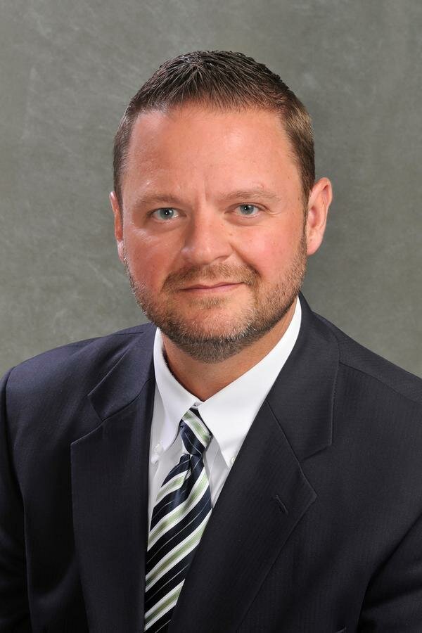 Yatırım fonu firmaları Edward Jones - Financial Advisor: Ken English, Youngstown, foto