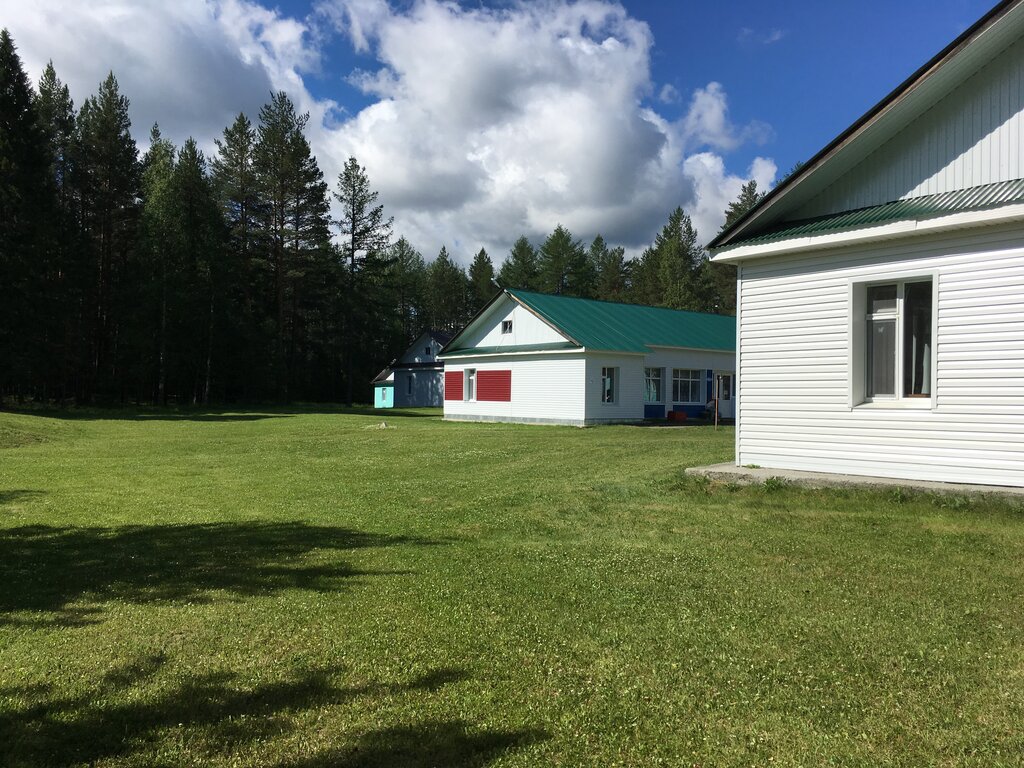 Yaz kampı Загородный лагерь им. Володи Дубинина, Sverdlovskaya oblastı, foto