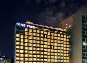 Nine Tree Premier Hotel Myeongdong II (Seoul, Mareunnae-ro, 28), otel  Seul'dan