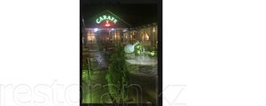 Carafe Cafe (Suyunbai Avenue No:220), kafe  Almatı'dan